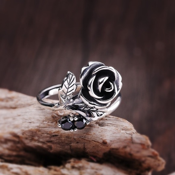 Jewelry | Vintage Elegant Silver Rose Flower Black Diamond Ring | Poshmark